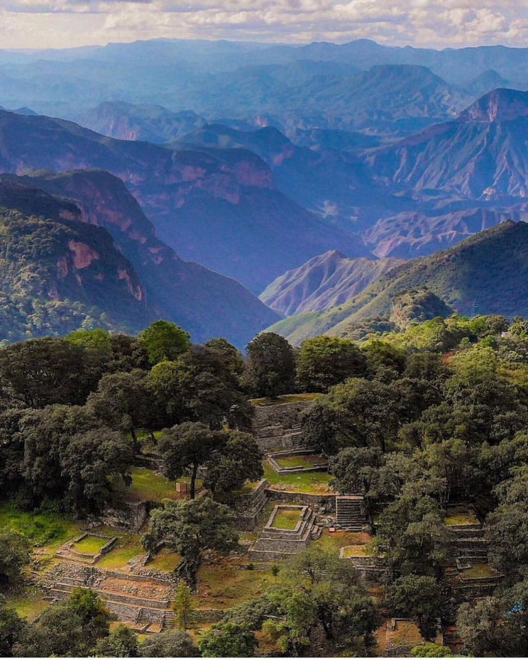 Visita la sorprendente Zona Arqueológica Las Ranas