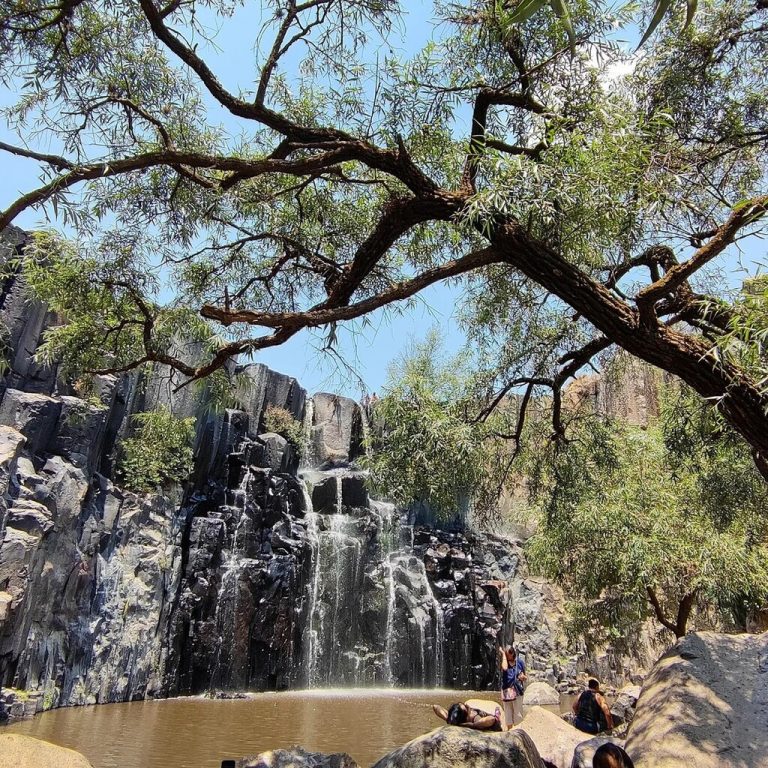 Asómbrate con las cascadas, montañas y peñas de Aculco