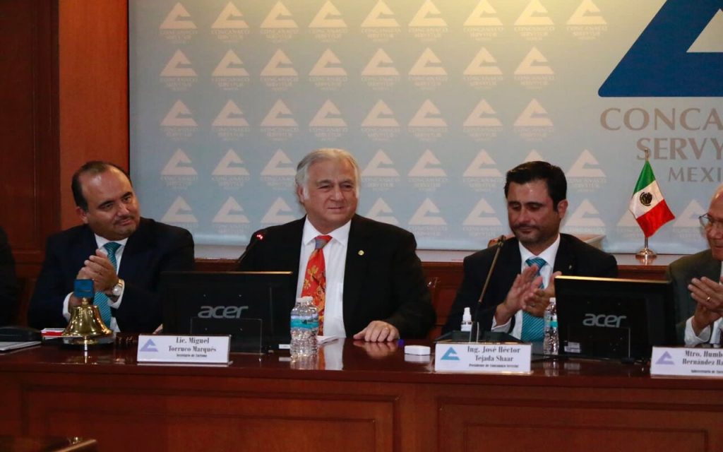 Sectur y Concanaco unidos para reforzar servicios turísticos