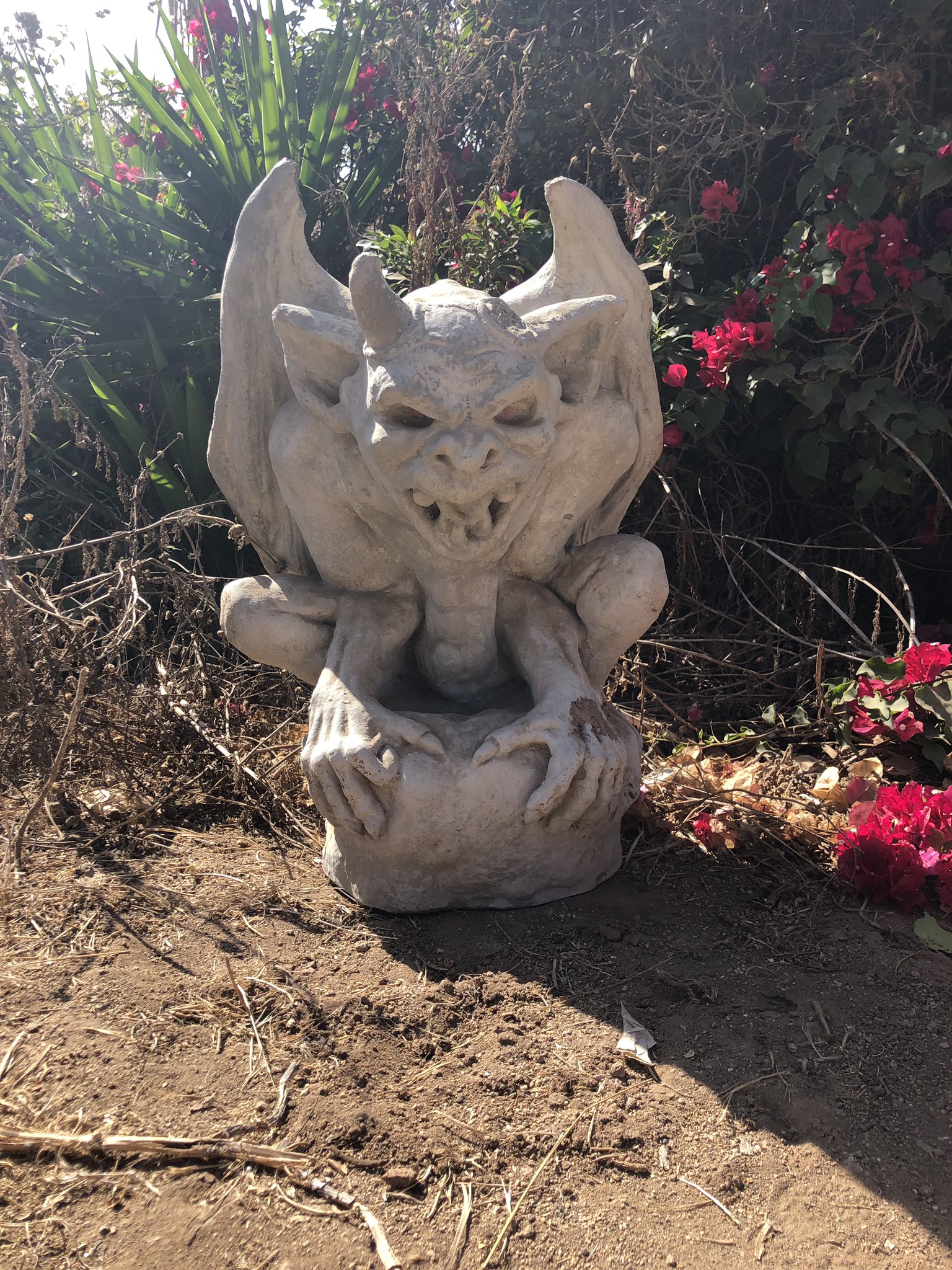 ¡Sólo para valientes! Recorre el espeluznante Castillo del Diablo