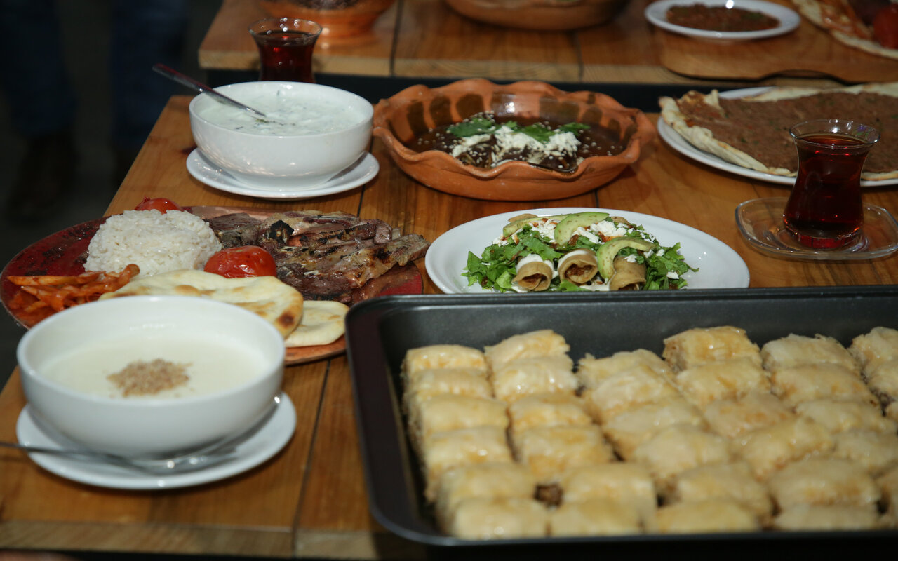 Istanbul invita a probar sus orientales platillos en Cholula