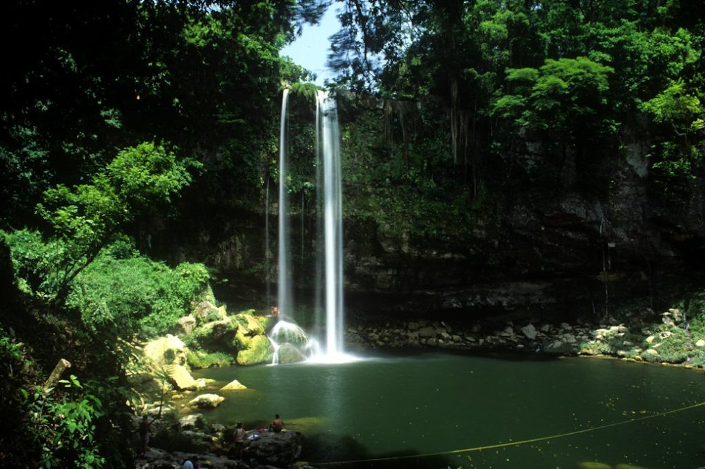 Conoce la cascada Misol-Ha y diviértete como se debe