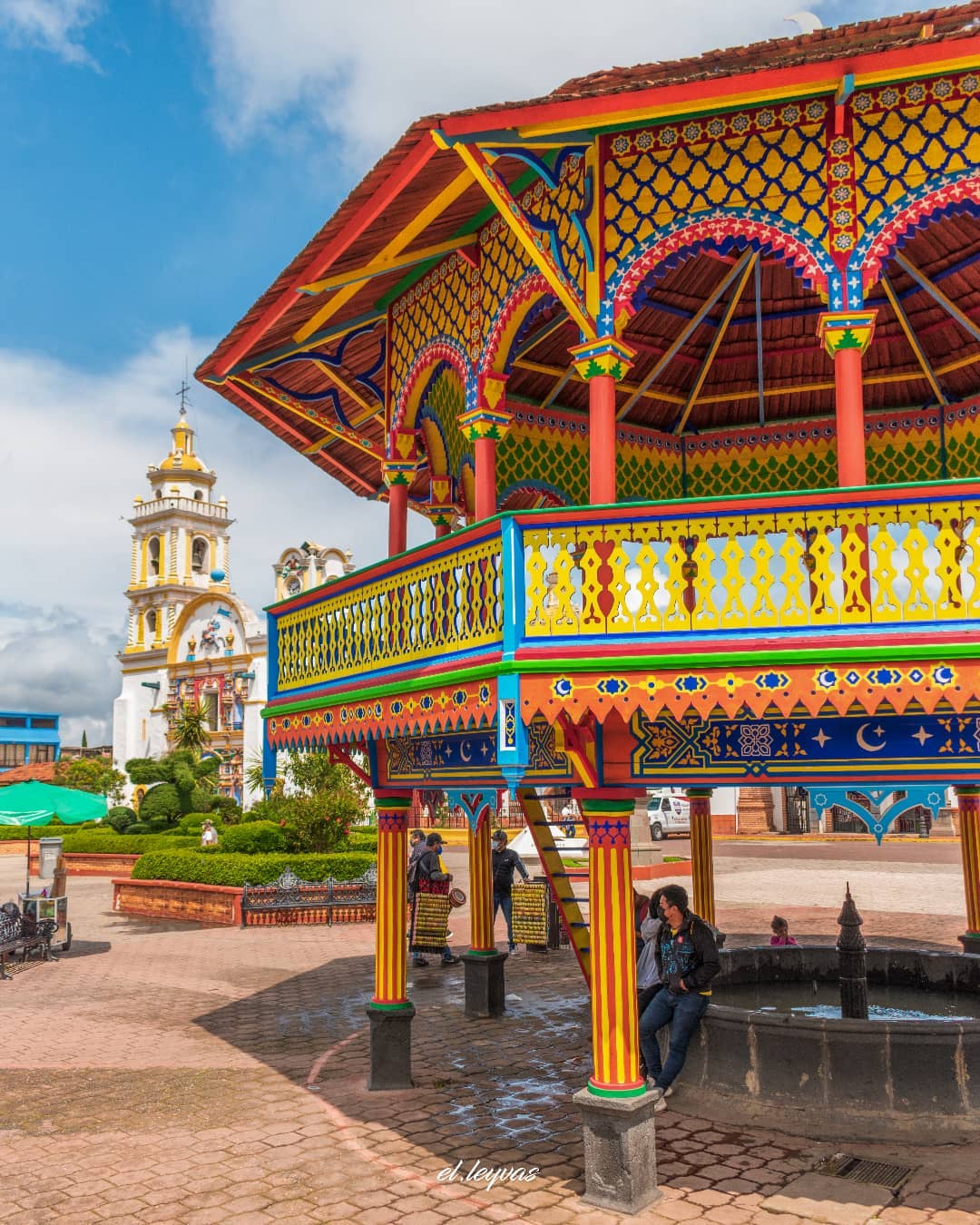 Invita Chignahuapan a 26ª Feria de la Esfera y el Árbol