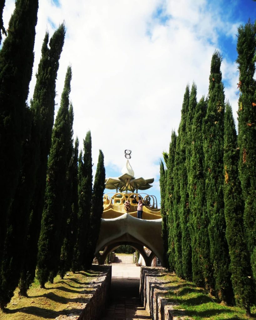 Ranchito Cascabel, siéntete en otro planeta por su estilo futurista