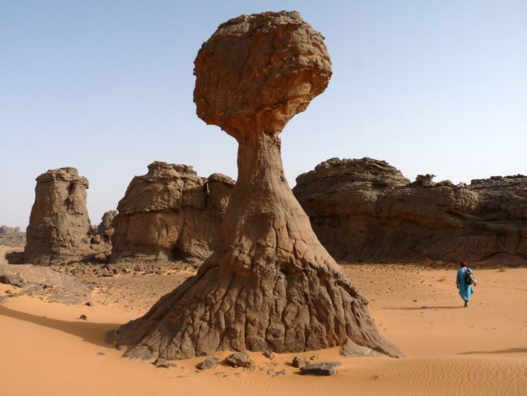 Parque Nacional Tassili n’Ajjer: maravíllate con sus bosques de piedra ...