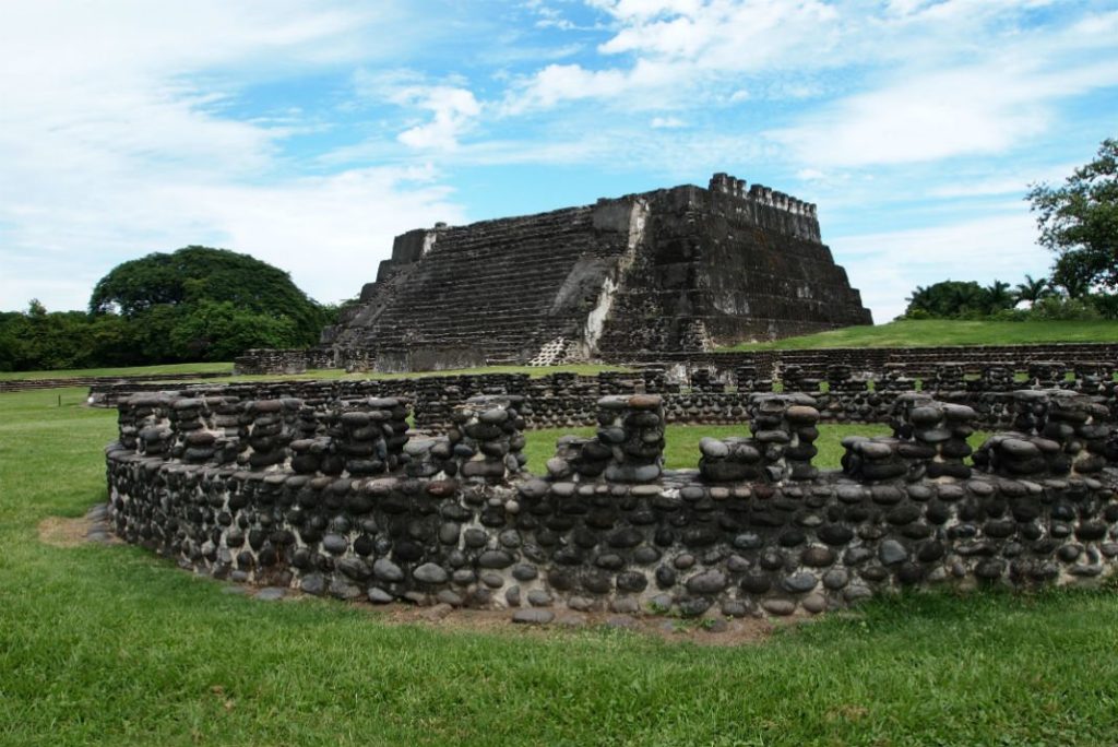 Zona Arqueológica de Cempoala: legado totonaca en Veracruz